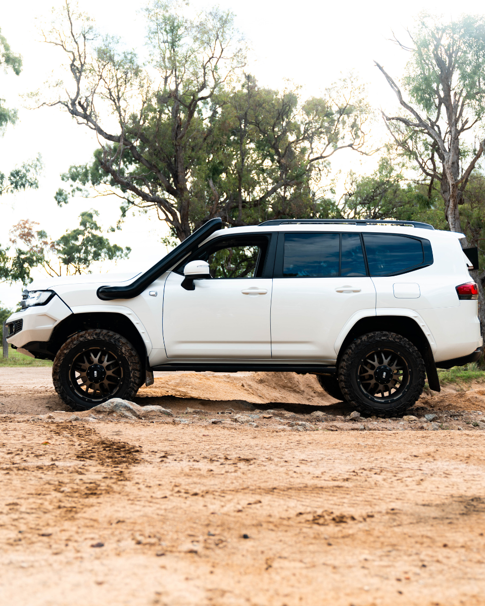 Win a Custom 300 Series Landcruiser For Just $10! – Motor Culture Australia